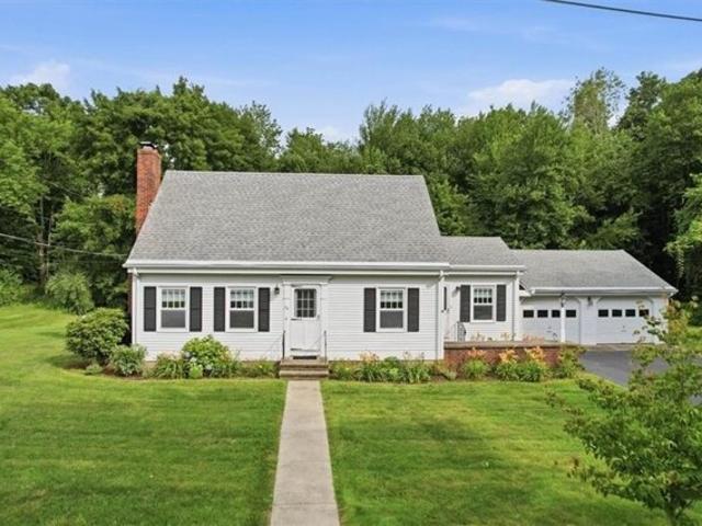 Rolling Acres Dr, Cumberland, Home For Sale