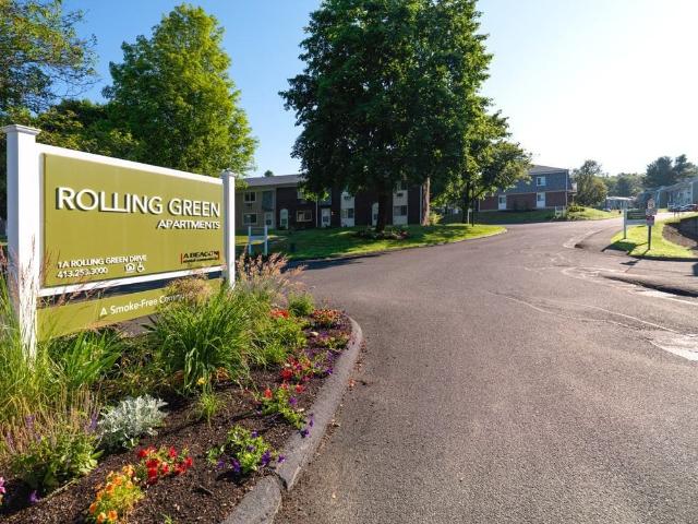 Rolling Green Apartments 2 Bedroom Apartment for Rent at 1A Rolling Green Dr, Amherst, MA 01002