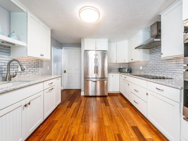 Rolling Green Ln, Mashpee, Condo For Sale