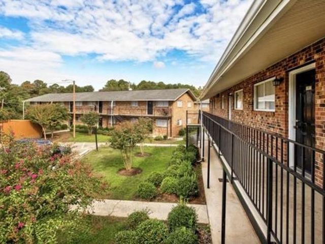 Rolling Hills Apartments 1 Bedroom Apartment for Rent at 412 E Pilot St, Durham, NC 27707