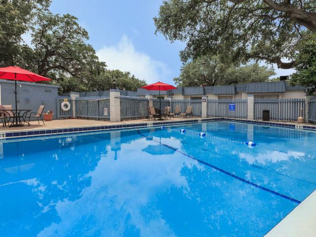 Rolling Hills Apartments 1 Bedroom Apartment for Rent at 280 John Knox Rd, Tallahassee, FL 32303