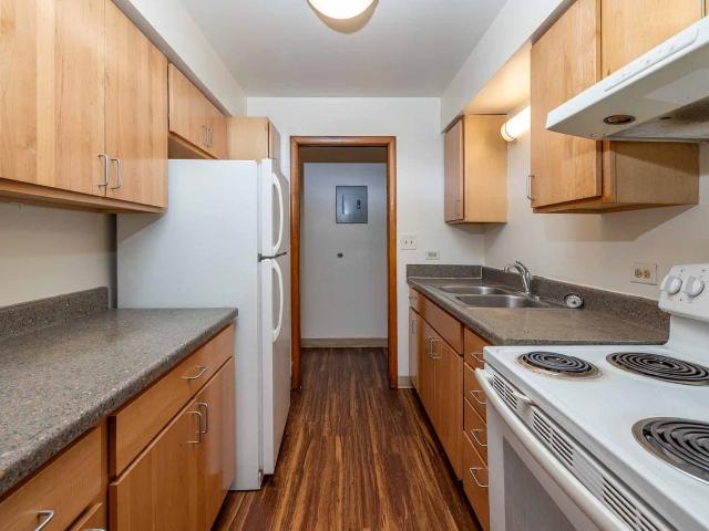 Rolling Hills Apartments Studio Apartment for Rent at 1332 Mississippi St, St. Paul, MN 55130 Payne Phalen
