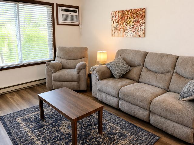 Rolling Hills 1 Bedroom Apartment for Rent at 808 Hills Avenue, Jackson, MN 56143