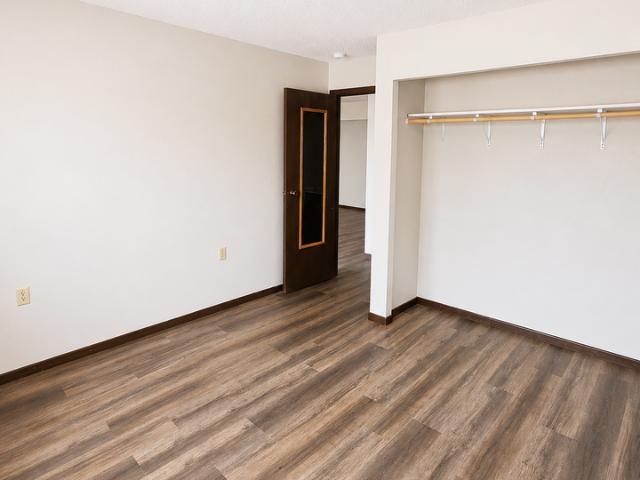 Rolling Hills 1 Bedroom Apartment for Rent at 808 Hills Avenue, Jackson, MN 56143