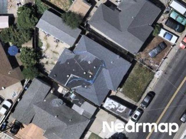 Rollingwood Dr