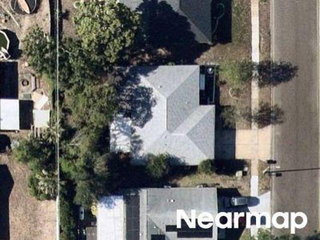 Rollingwood Dr