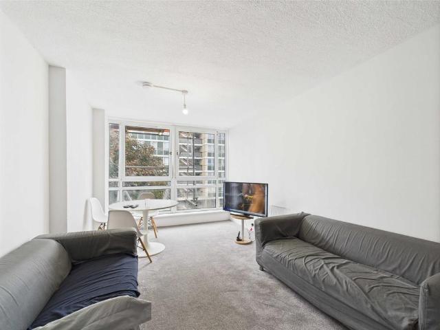 Rolls Road, Bermondsey 3 bed apartment to rent £2,925 pcm £675 pw