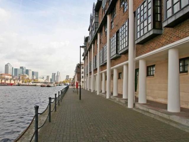 Rope Street, London SE16, 4 bed town house to rent, £3,800 pcm | PrimeLocation