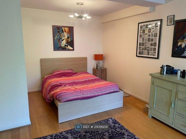 Rope Street, London SE16, Room to rent, £990 pcm | PrimeLocation