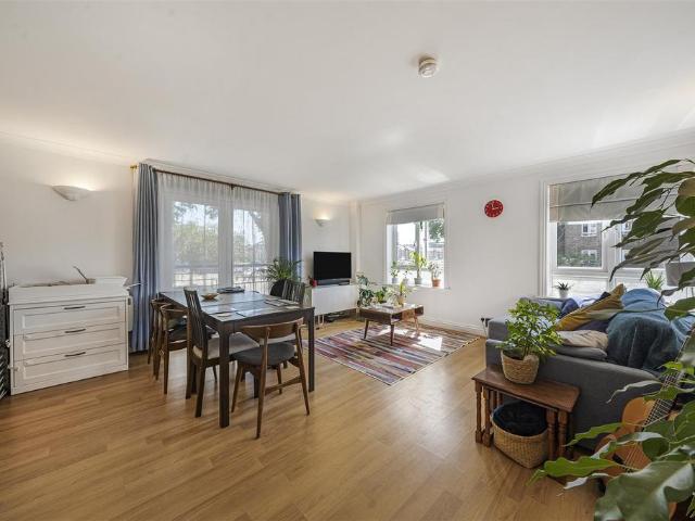 Rope Street, Rotherhithe, SE16 1 bed flat to rent £2,000 pcm £462 pw