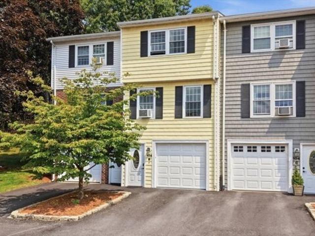 Roper St Unit B, Lowell, Condo For Sale