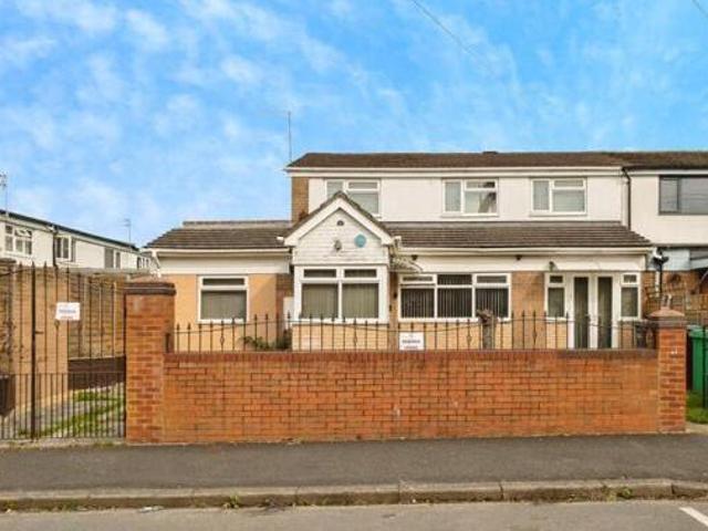 Rostron Avenue, Manchester, 7 Bedroom End