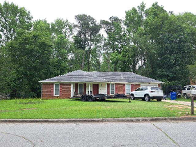 Roswell Dr