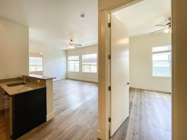 Rosa B 3 Bedroom Apartment for Rent at 1660 D St, Vancouver, WA 98663 Arnada