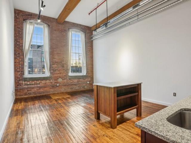 Rosa L Parks Blvd Apt,nashville, Flat For Sale