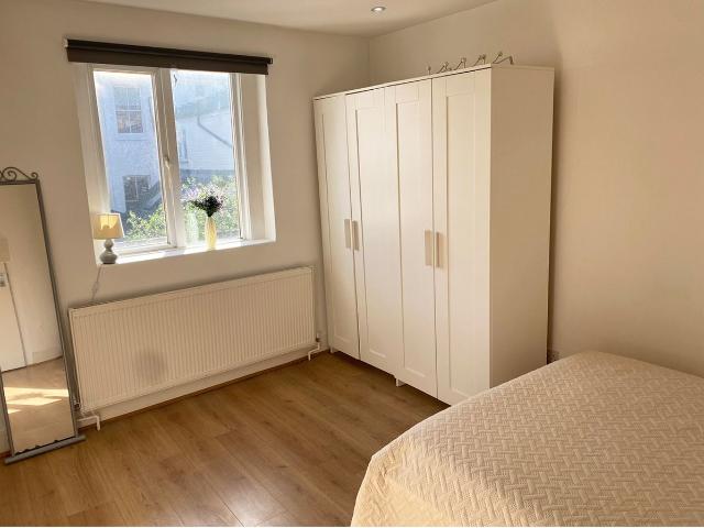 Rosaline Road, London SW6, Room to rent, £1,100 pcm | PrimeLocation