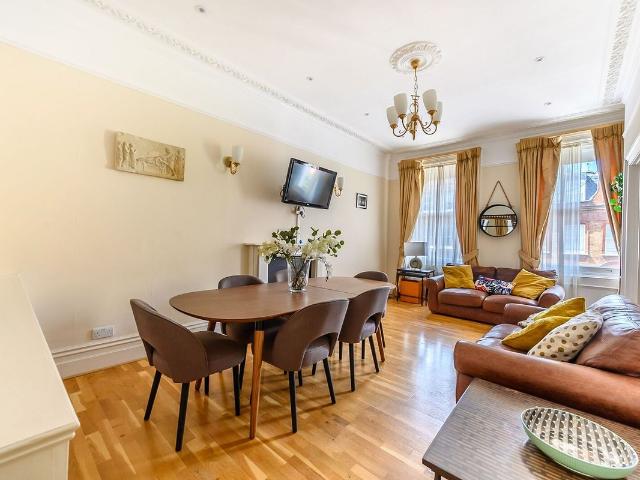 Rosary Gardens, Chelsea, London SW7, 2 bed flat to rent, £3,467 pcm | PrimeLocation