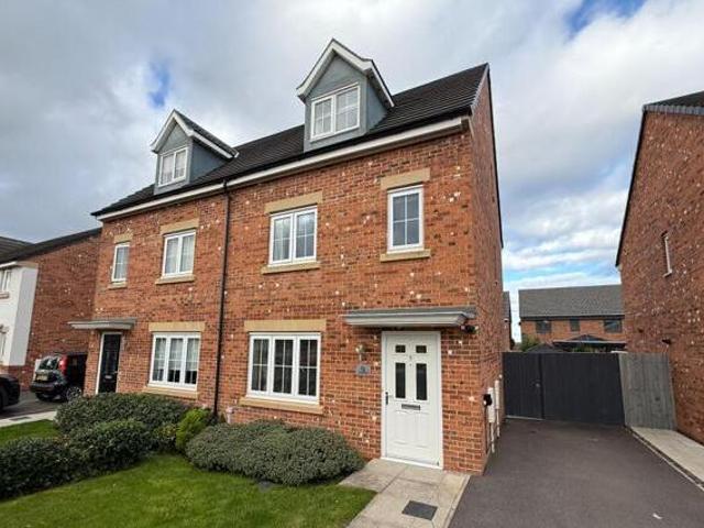 Rosbery Close, Warton, 4 Bedroom Semi detached