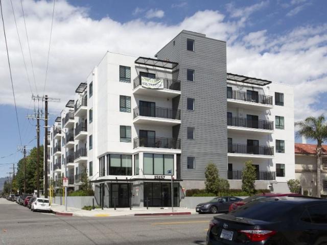 Roscoe 57 3 Bedroom Apartment for Rent at 15157 Roscoe Blvd, Los Angeles, CA 91402 North Hills East