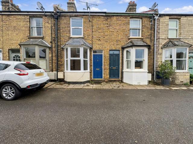 Roscrea Terrace, Huntingdon, Cambs PE29, 2 bed terraced house to rent, £1,175 pcm | PrimeLocation