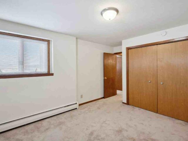 Rose Mall Apartments 2 Bedroom Apartment for Rent at 2200 Pascal St N, Roseville, MN 55113 Roseville