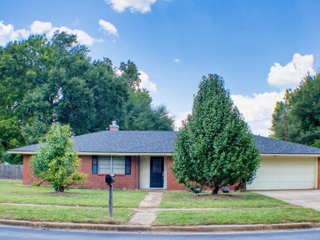 Rose Marie Blvd, Hearne, Home For Sale