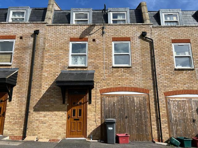 Rose And Crown Mews, Isleworth TW7, 4 bed end terrace house to rent, £2,500 pcm | PrimeLocation