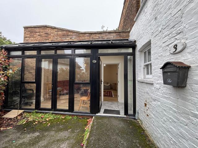 Rose And Crown Mews, Isleworth TW7, 4 bed end terrace house to rent, £2,600 pcm | PrimeLocation