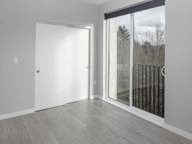 Rose City Flats: New Apartments near the Iconic Hollywood District 1 Bedroom Apartment for Rent at 2351 Ne 51st Ave, Portland, OR 97213 Rose City Park