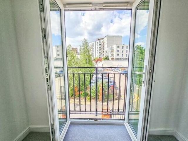 Rose Court, Dolphin Approach, 2 Bedroom Apartment