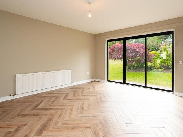 Rose Court, Easter Park Drive. 3 bed flat to rent £2,000 pcm £462 pw