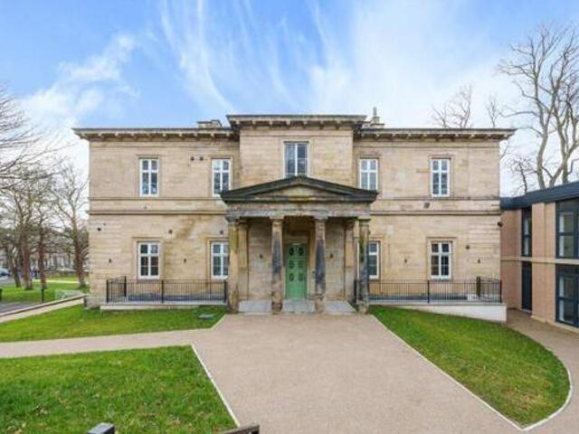 Rose Court, Victoria Gardens, 3 Bedroom Flat