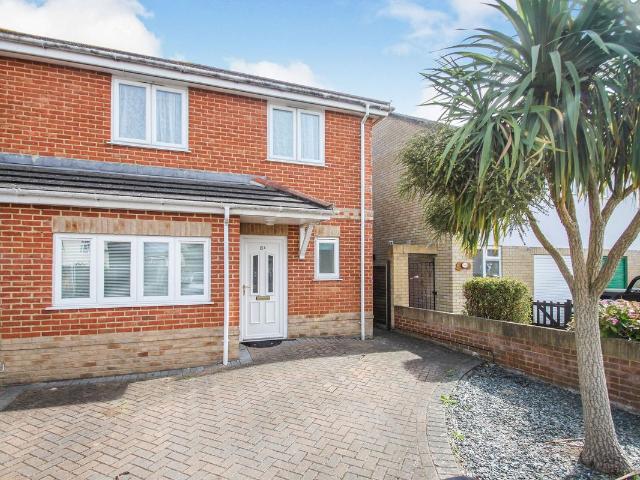 Rose Gardens, Bournemouth BH9, 3 bed property to rent, £1,850 pcm | PrimeLocation