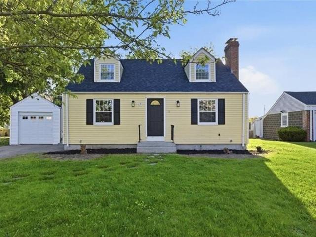 Rose Hill Dr, Cranston, Home For Sale