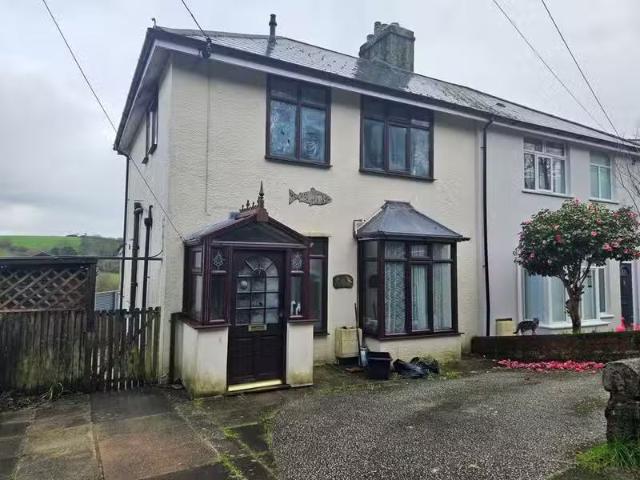 Rose Hill, Lostwithiel, Cornwall, PL22 3 bed semi detached hou.