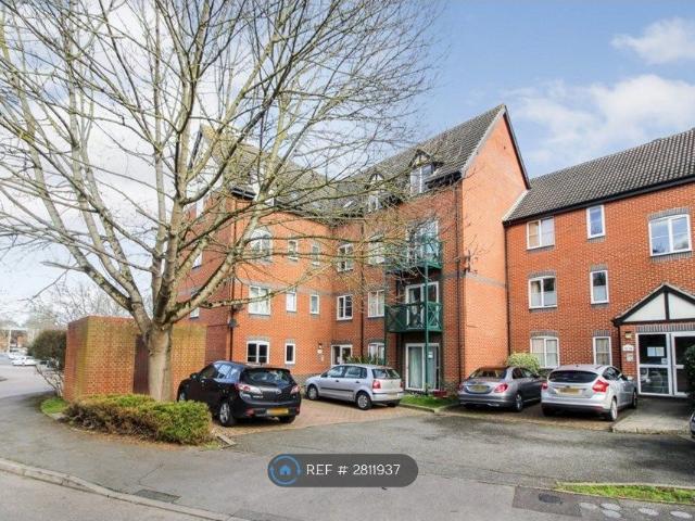 Rose Kiln Lane, Reading RG1, 2 bed flat to rent, £1,300 pcm | PrimeLocation