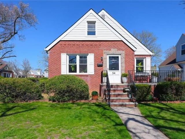 Rose Ln, New Hyde Park, Home For Sale