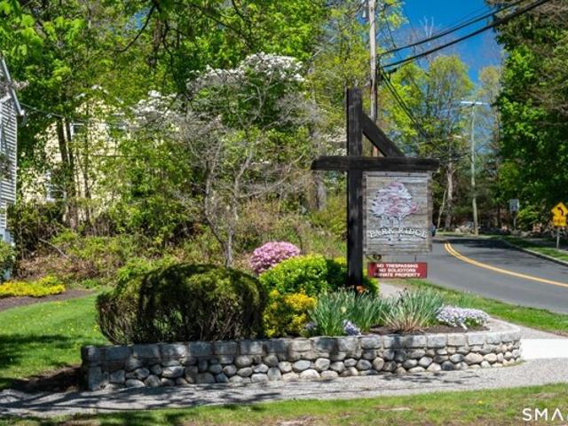 Rose Ln Apt, Danbury, Condo For Sale
