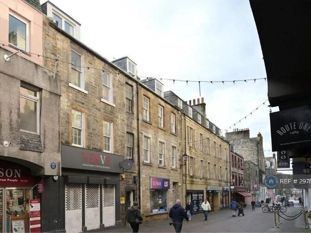 Rose St, Edinburgh, EH2 2 bed flat to rent £1,899 pcm £438 pw