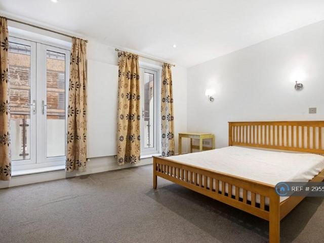 Rose Stapleton Terrace, London, SE1 4 bed terraced house to rent £4,200 pcm £969 pw