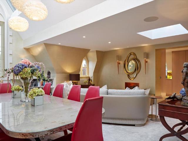 Rose Square, Fulham Road, Chelsea, SW3 2 bed flat to rent £12,978 pcm £2,995 pw
