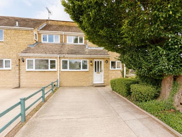 Rose Way, Cirencester, Gloucestershire GL7, 4 bed end terrace house to rent, £1,700 pcm | PrimeLocation