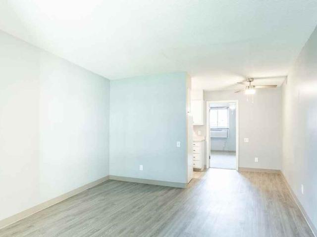 Rosecliff 1 Bedroom Apartment for Rent at 1915 S 44th St, Omaha, NE 68105
