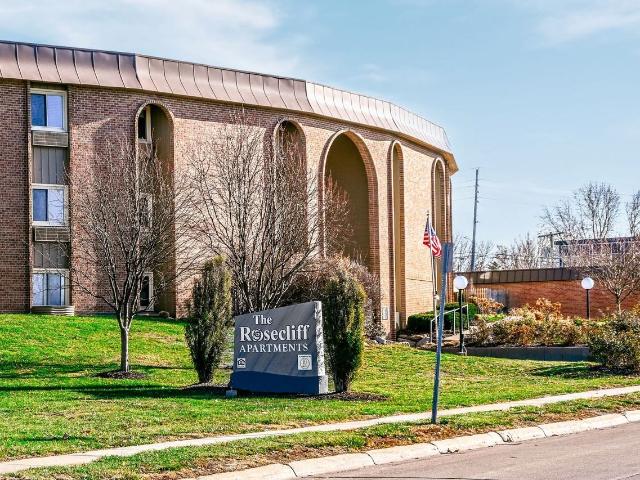 Rosecliff 1 Bedroom Apartment for Rent at 1915 S 44th St, Omaha, NE 68105
