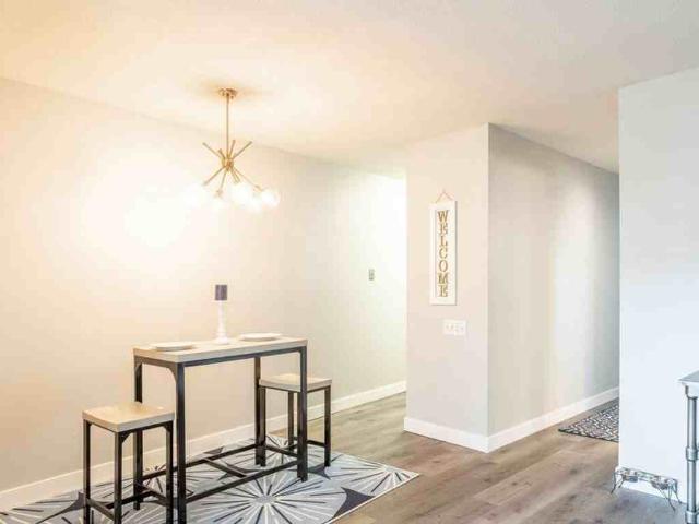 Rosecliff 2 Bedroom Apartment for Rent at 1915 S 44th St, Omaha, NE 68105