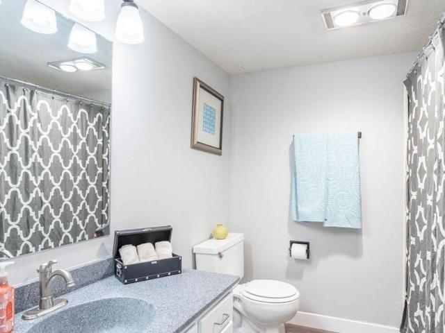 Rosecliff 2 Bedroom Apartment for Rent at 1915 S 44th St, Omaha, NE 68105