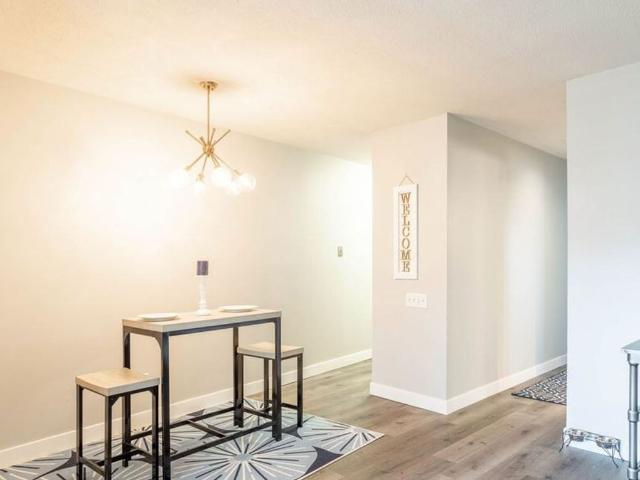 Rosecliff 2 Bedroom Apartment for Rent at 1915 S 44th St, Omaha, NE 68105