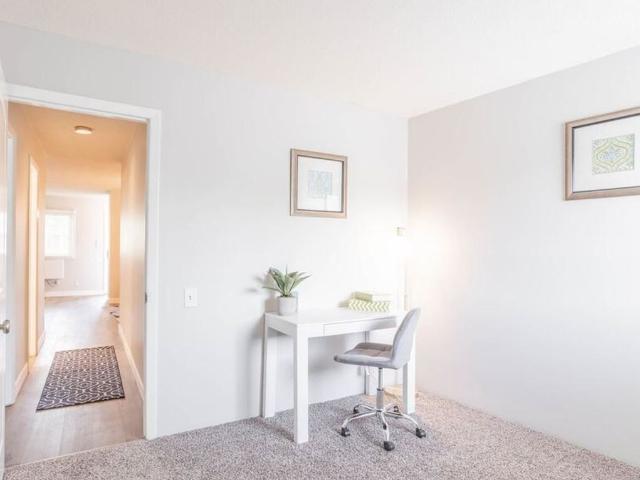 Rosecliff 2 Bedroom Apartment for Rent at 1915 S 44th St, Omaha, NE 68105