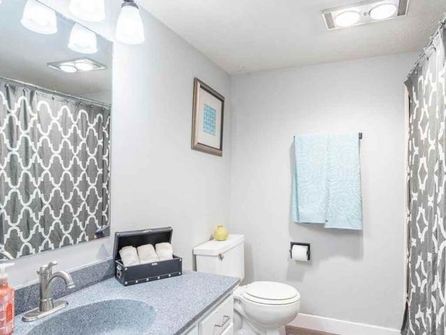 Rosecliff 2 Bedroom Apartment for Rent at 1915 S 44th St, Omaha, NE 68105