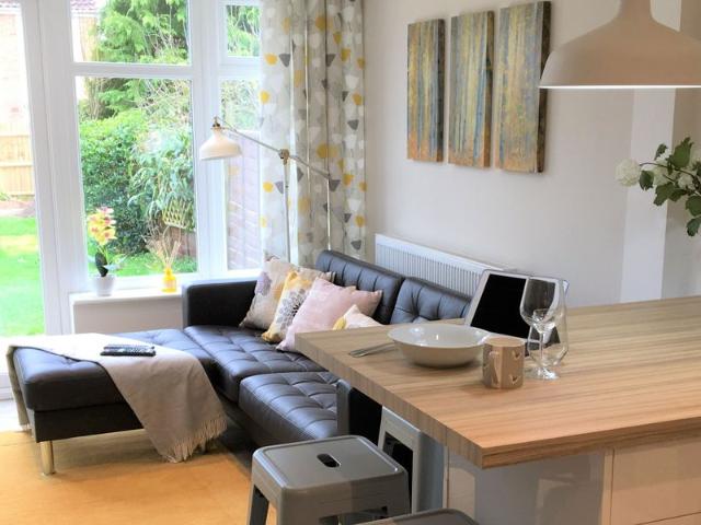 Rosecroft Way Room 3